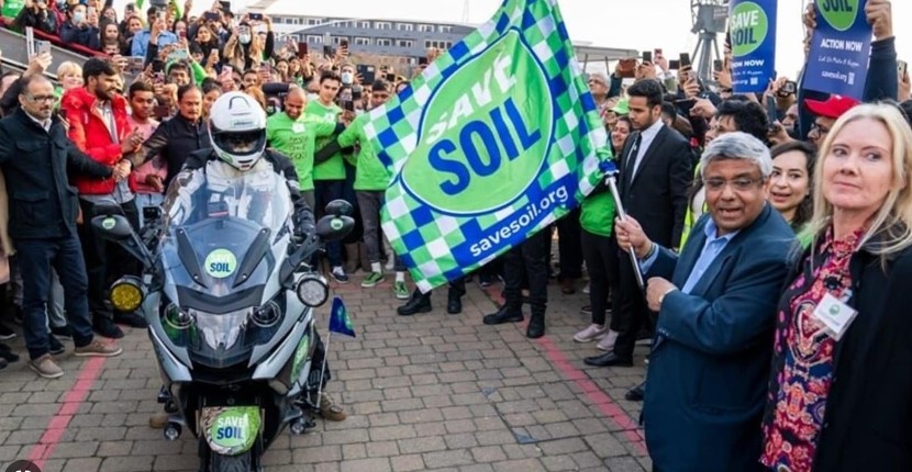 Guru girds the globe to support Save Soil movement | Alotusinthemud